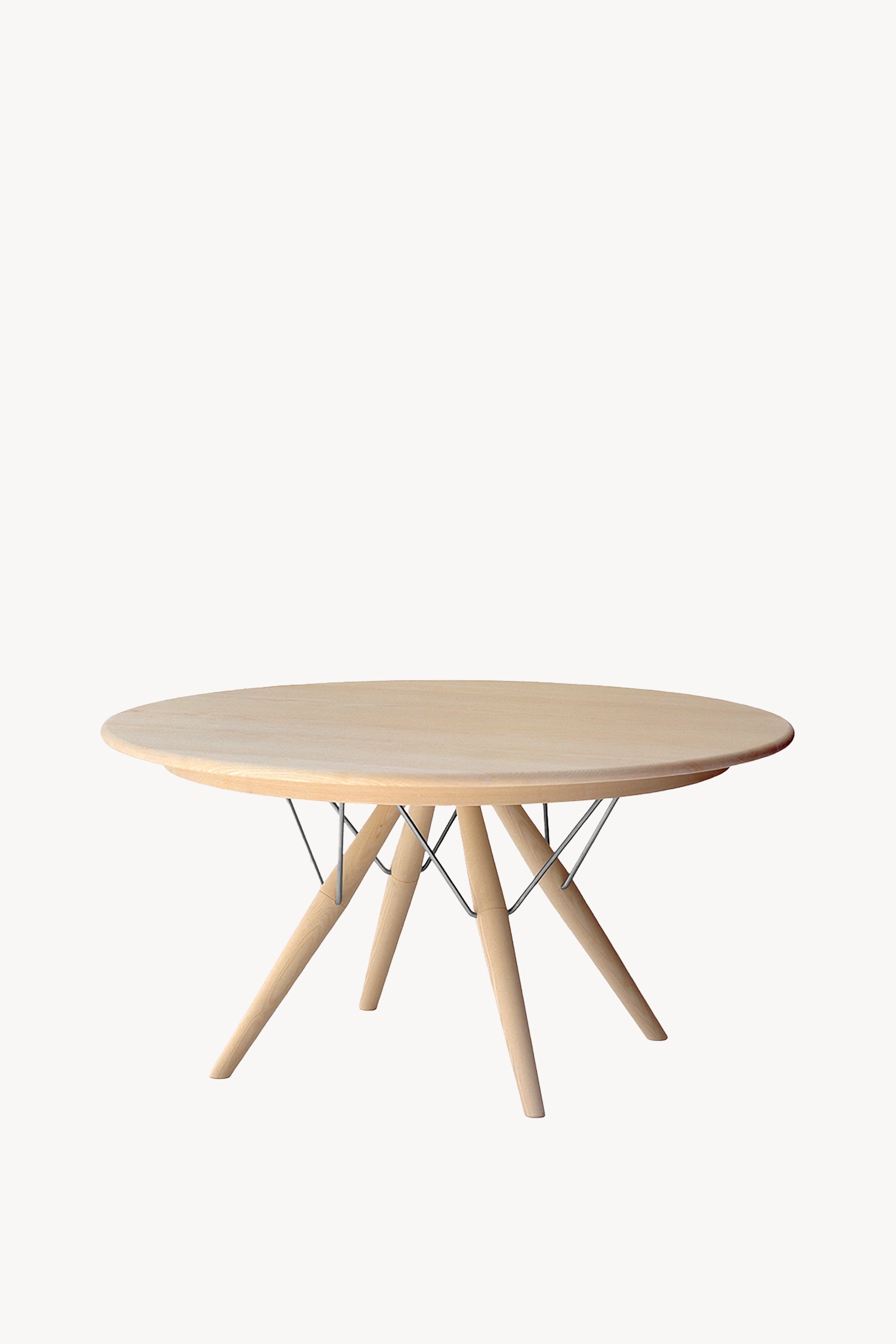 PP75- Circular Stayed Table 120cm (Extendable) – Hygge Life
